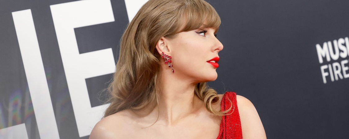 Taylor Swift Web | Taylor Swift Attends The 2025 GRAMMY Awards - Taylor Swift Web